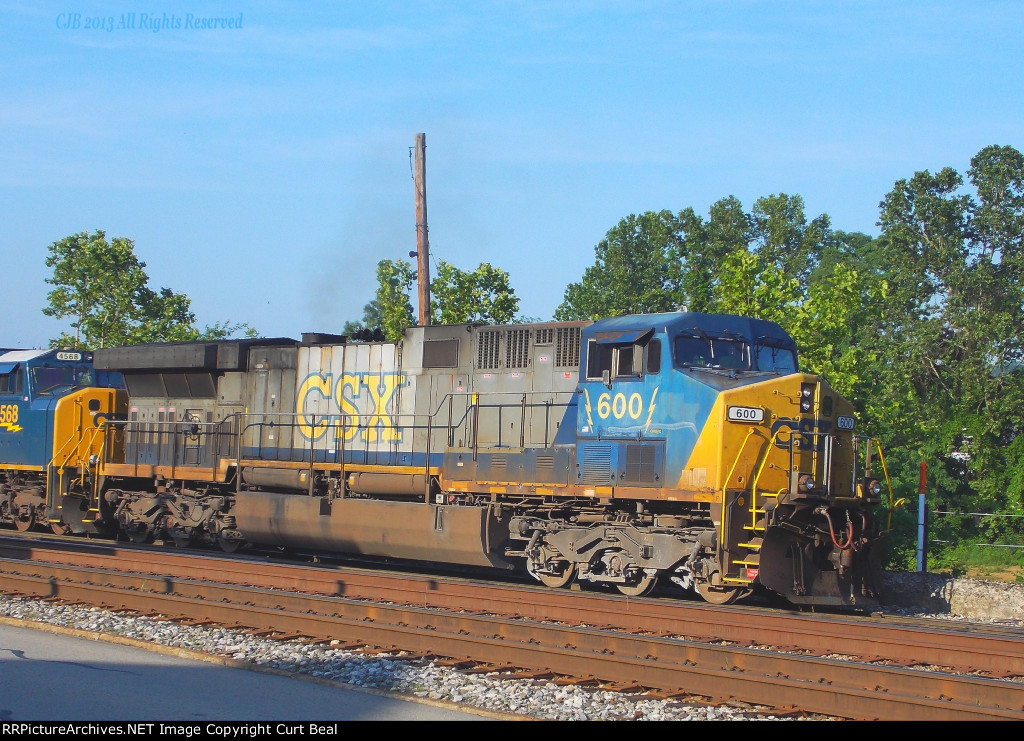 CSX 600